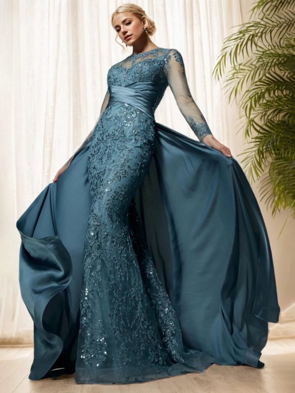 Elegant gothic evening dress made of satin with sequins - Gothic Shop