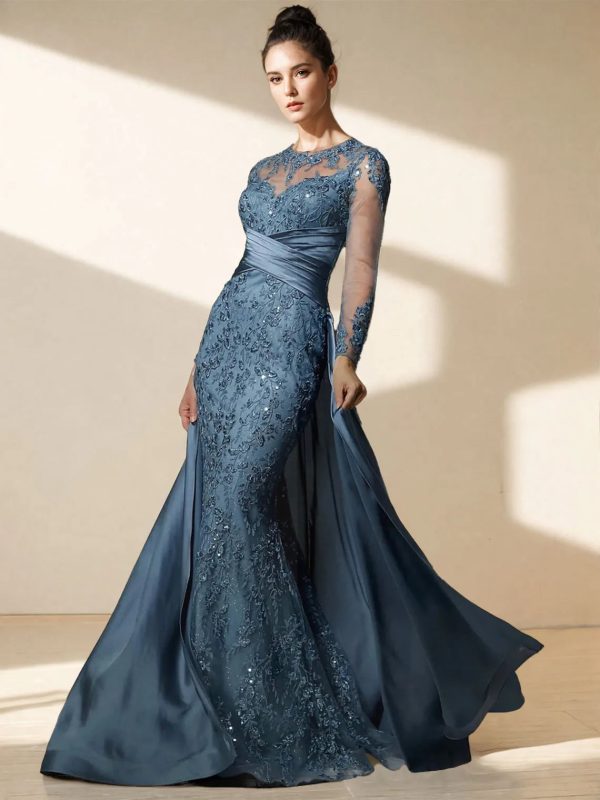 Elegant gothic evening dress made of satin with sequins - Gothic Shop